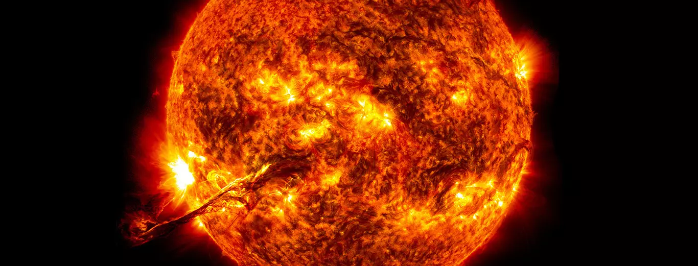 Su 425 milijonais nuotraukų NASA sukuria nuostabų Saulės laiko intervalą per 10 metų