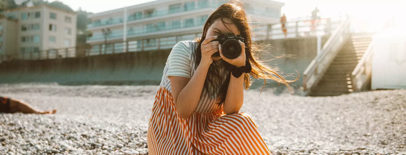 Labākās bezspoguļa kameras, lai sāktu fotografēt