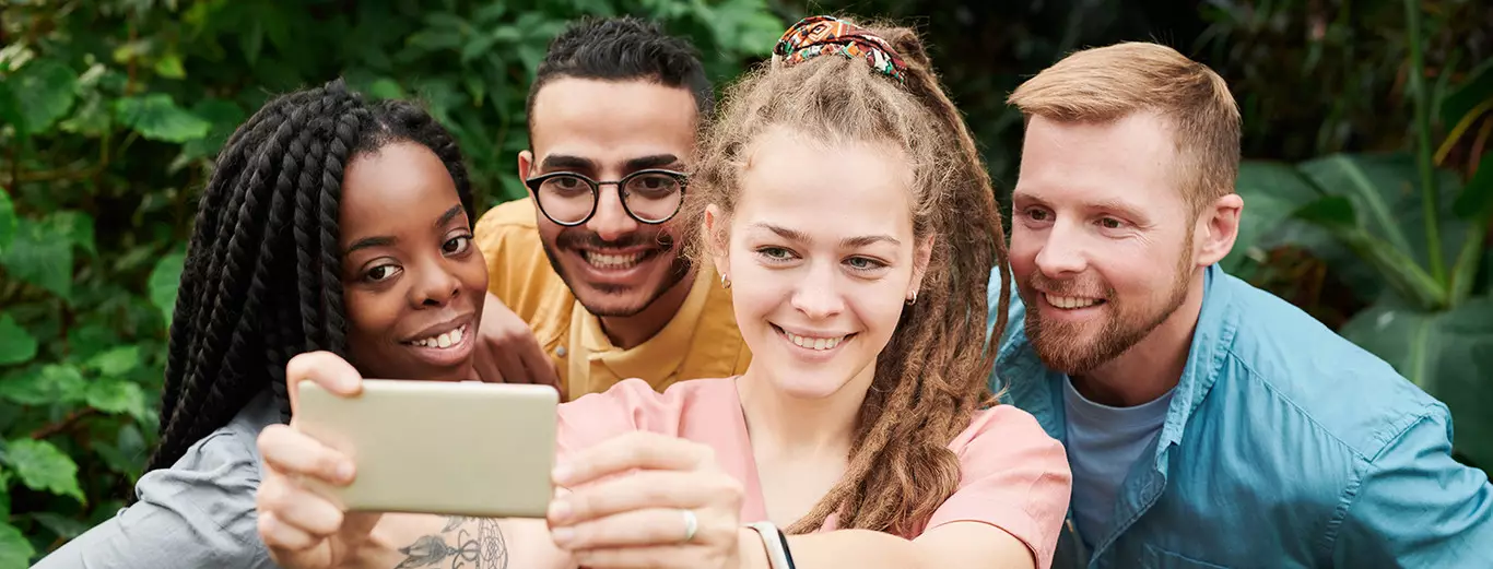 Apple patenteer sagteware om afgeleë groep-selfies te neem