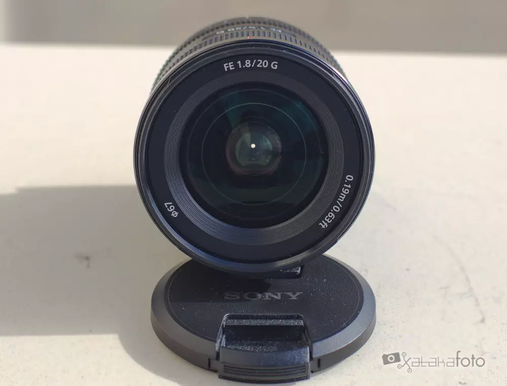 Sony 20mm F18 apskats 013