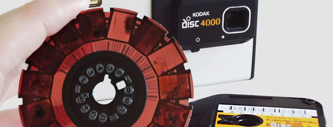 Kodak Disc Film ආකෘතියේ රසායනික ඡායාරූපකරණය වසර 80 මතක තබා ගැනීම