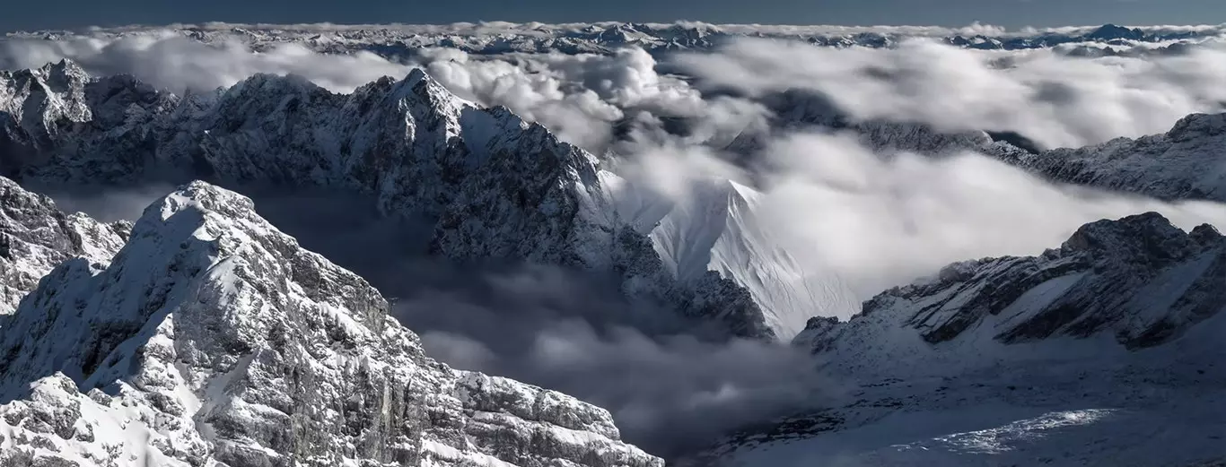 „Tyrinėkite Alpes“ laiko intervalo vaizdo įrašas 4K raiška Cordillera Alpes