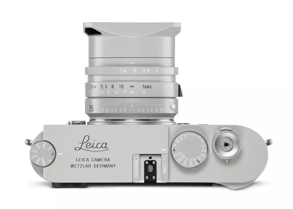 Hodinkee 4 এর জন্য Leica M10 P Ghost Edition