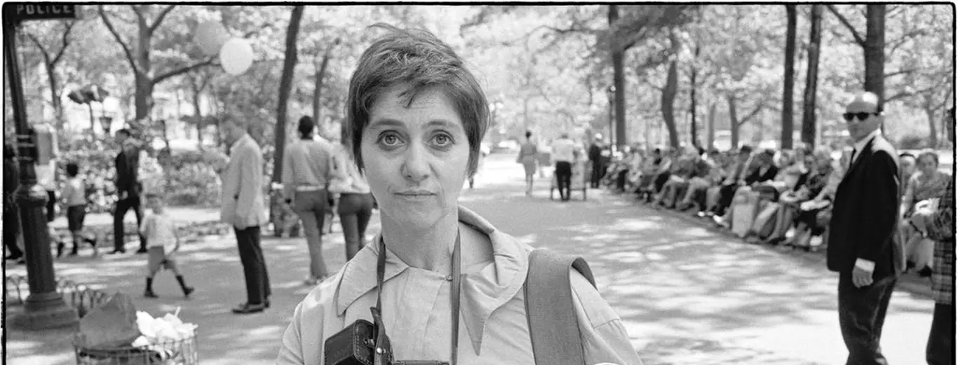 Awọn bọtini si isinwin aworan ti Diane Arbus ni iwe itan 1972 kan