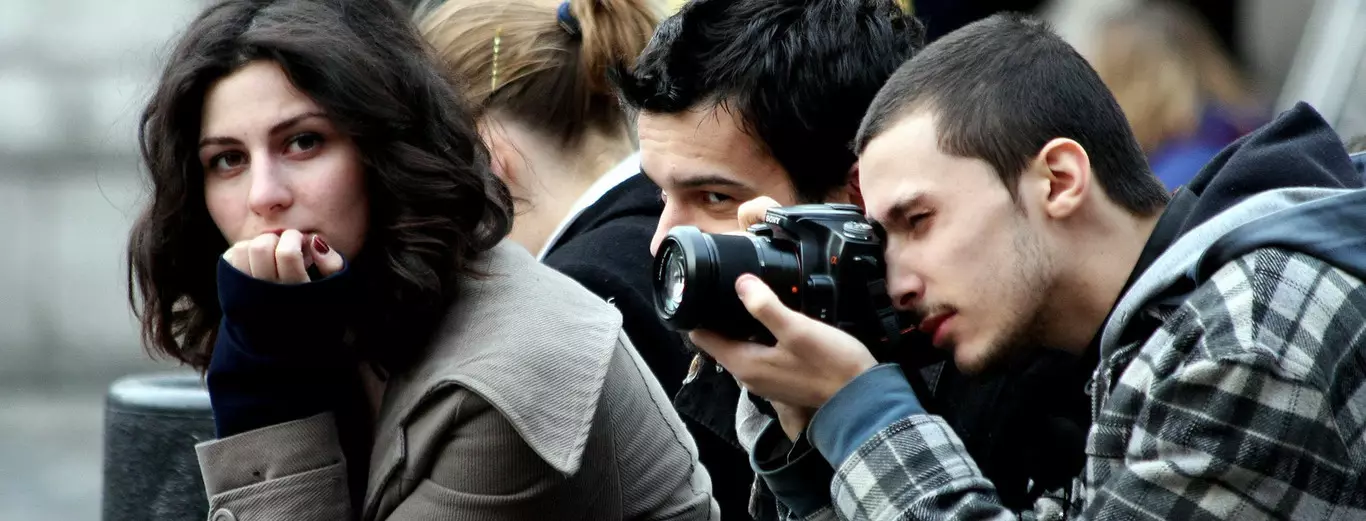 Perder o medo a facer fotos descoñecidas (con ou sen permiso)