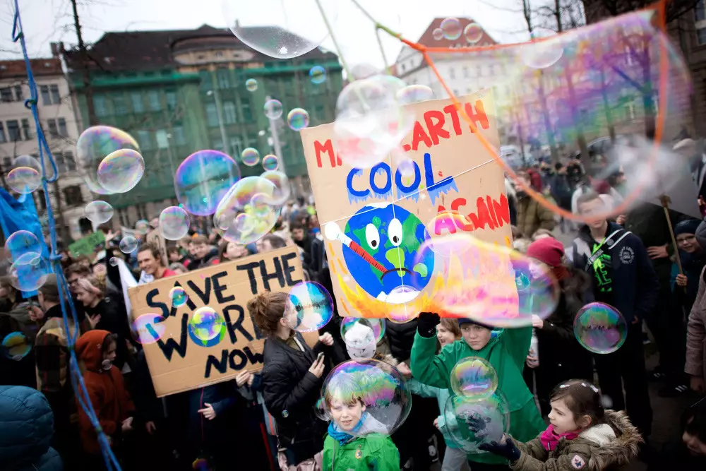 Protes Iklim Fridaysforfuture 4