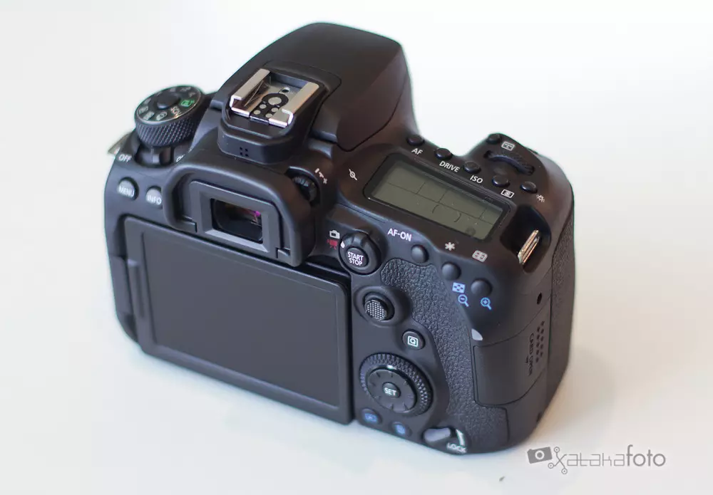 Возьмите контакт Canon Eos 90d 4