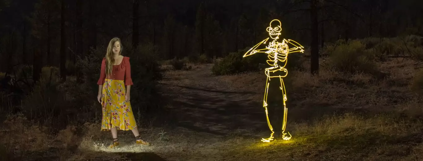 'She lights the night': light painting eta stop motion bidez sortutako fantasia erritmikoa