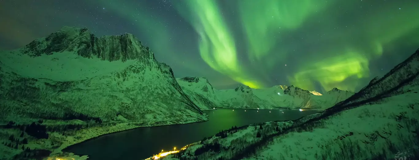 Nosweithiau yn y Fjords Gogledd Norwy, 4K timelapse Norwy ffiordau gogleddol