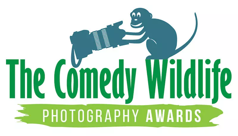 Komēdijas savvaļas dzīvnieku logotips