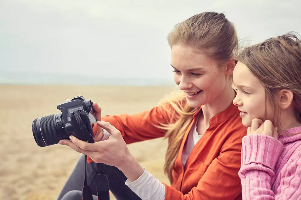 Jie klausosi prekių ženklų fotoaparatų vartotojams 02