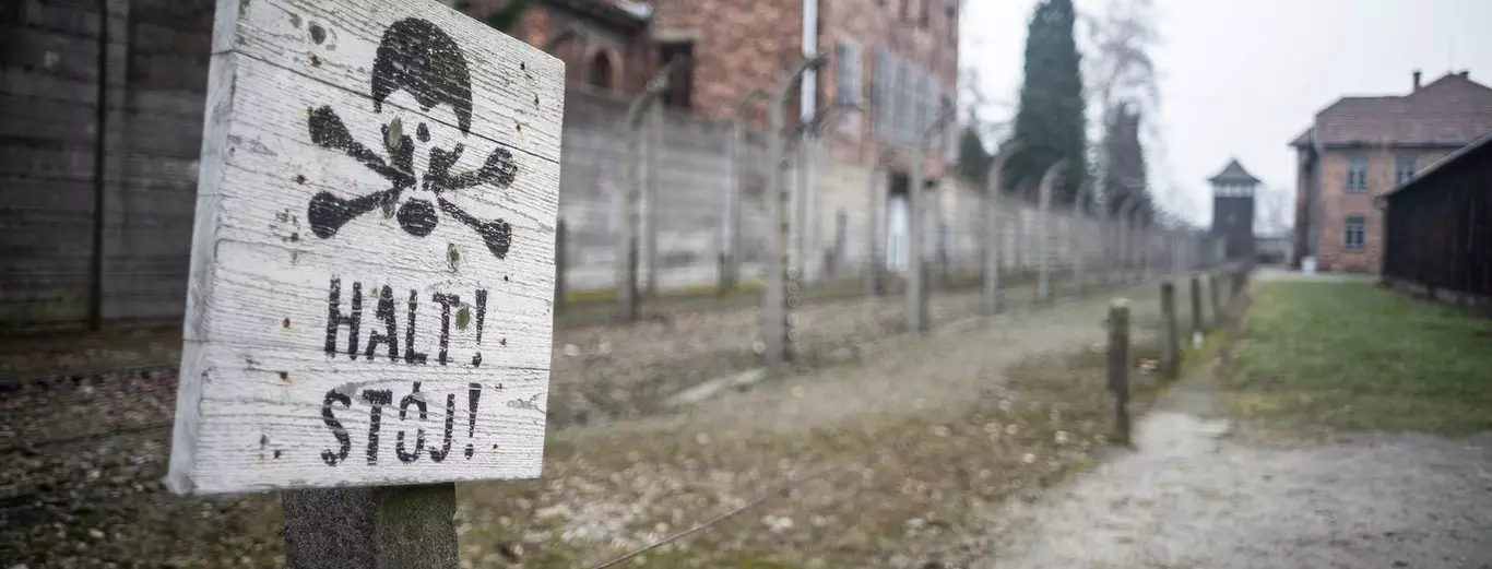 Auschwitz n'umucyo utihanganirwa kurubuga rusange