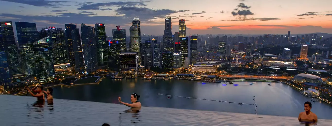 Hujambo Singapore, video ya Flow Motion hyperzoom na Tyler Fairbank