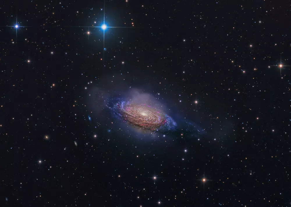 Tajanstvena galaksija Steven Mohr