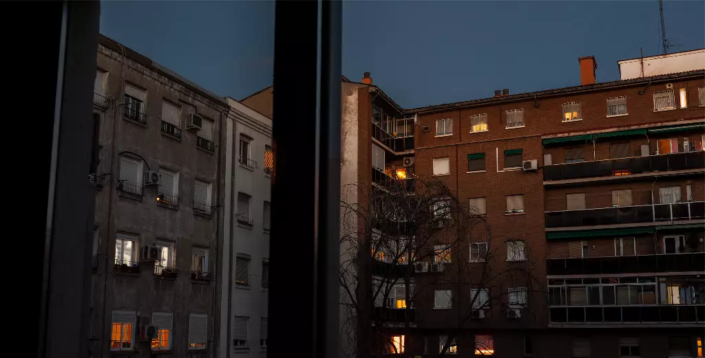 AdobePhotoshopのタイムブレンディングテクニックを使用して夜を明るくする方法