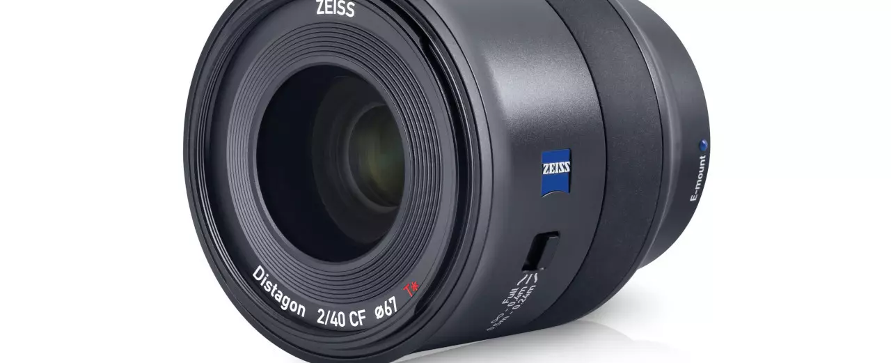 Zeiss Batis 2/40 CF: sasak anu leungit dina kulawarga lensa E-mount premium Sony