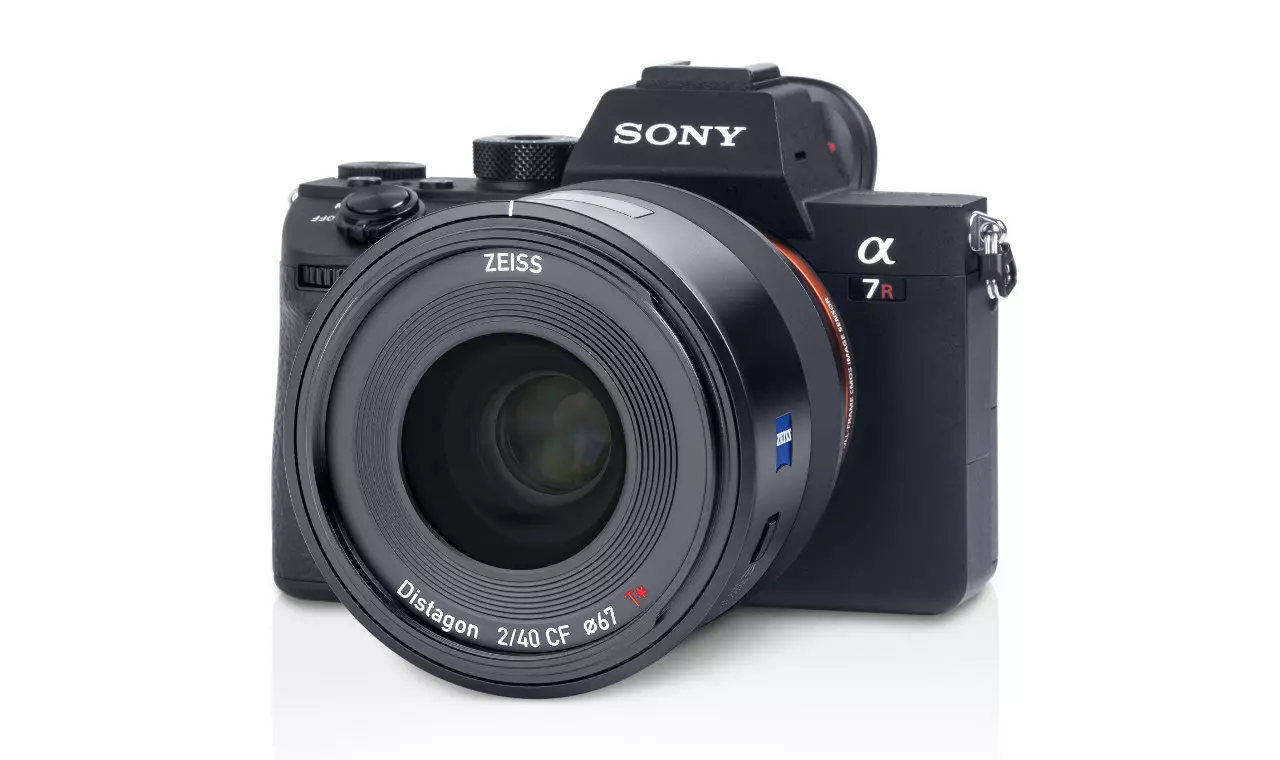 Produk Zeiss Batis 240cf 06