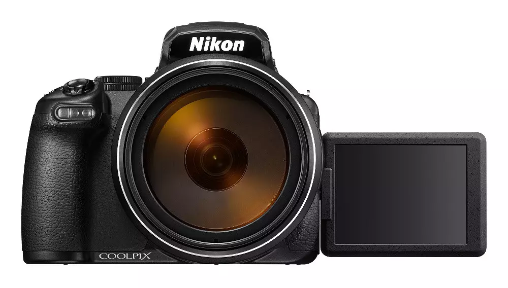 Nikon Coolpix P1000 ၀၂