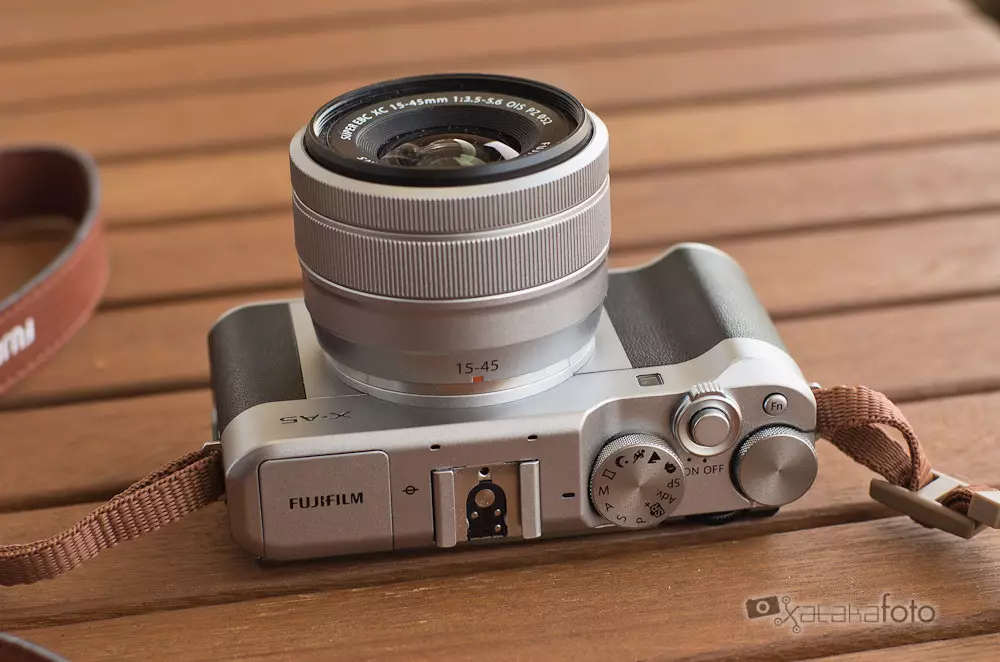 Fujifilm X A5 06