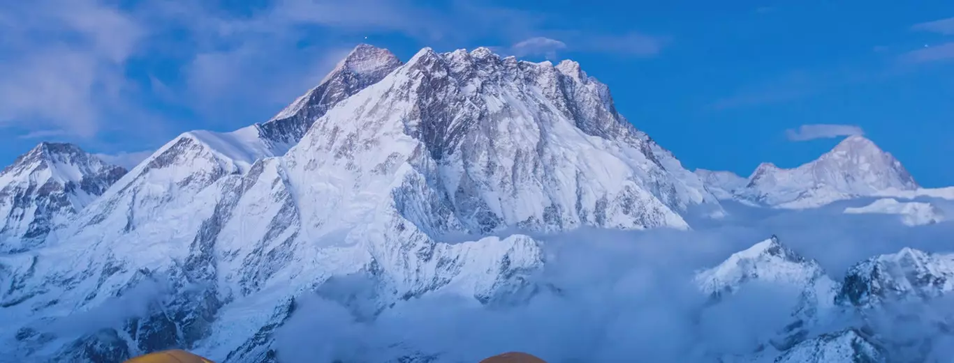 'Everest - II', hypnotic timelapse inotiendesa kumusoro kwePasi