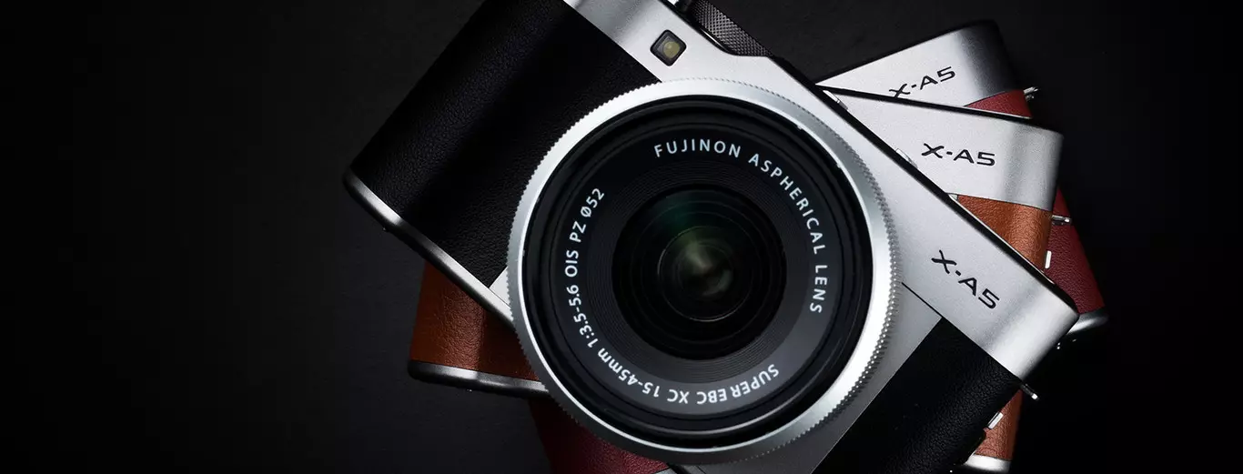 Fujifilm X-A5 ndi Fujinon XC15-45 mm F3.5-5.6 OIS PZ, kamera yatsopano ndi mandala