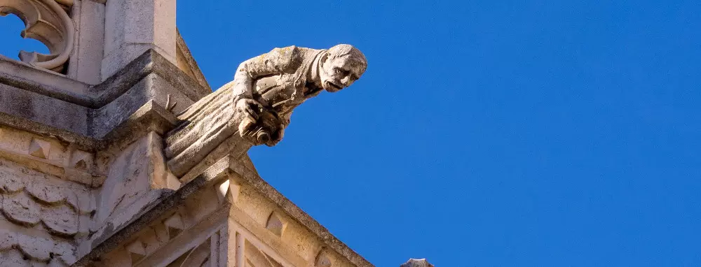 A gárgula do fotógrafo da catedral de Palencia e outro mistério fotográfico