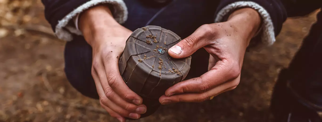 KUVRD Universal Lens Cap, silikonisuojus, joka ei häviä