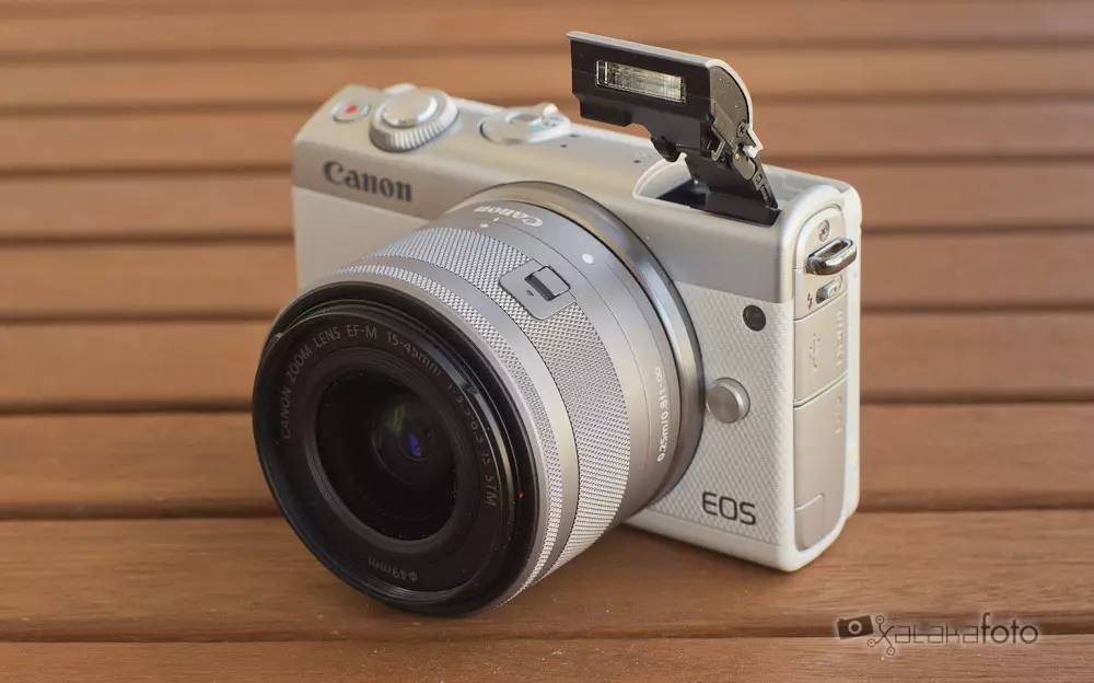 Review Canon Eos 100m 9