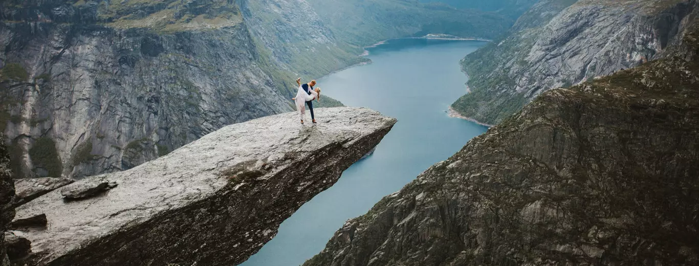 grianghrafadóireacht bainise agus eachtraíochta sa fjords hIorua....