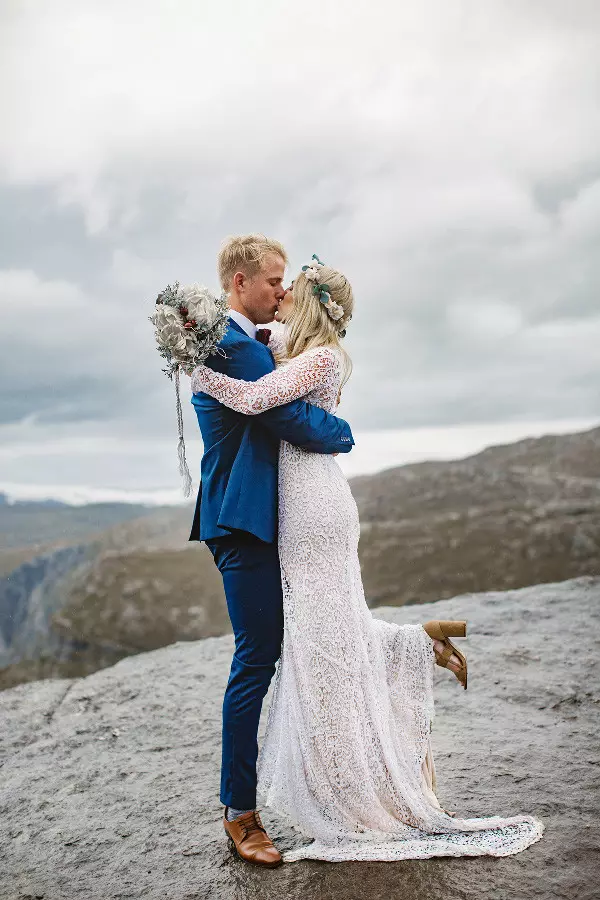 Trolltunga Wedding Session Priscila Valentina 12