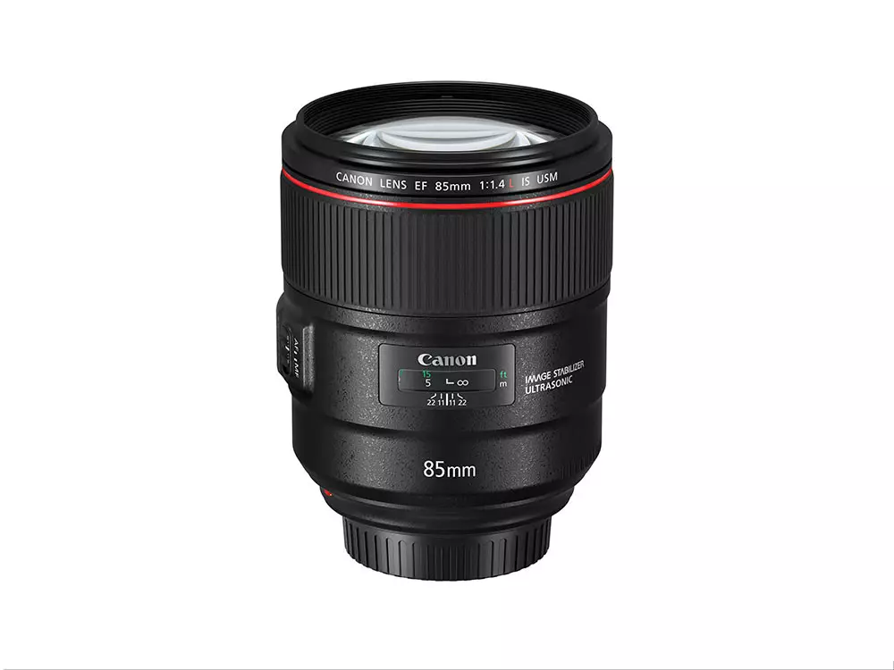 Ef 85 Mm F1 4l යනු Cap සමග Usm බෑවුමයි