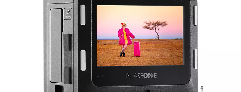 Phase One IQ3 100MP Trichromatic, ny digital bagside