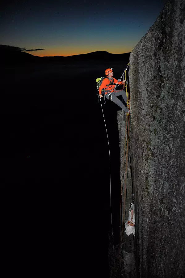 Cliff Side Philbrick Ifoto 26