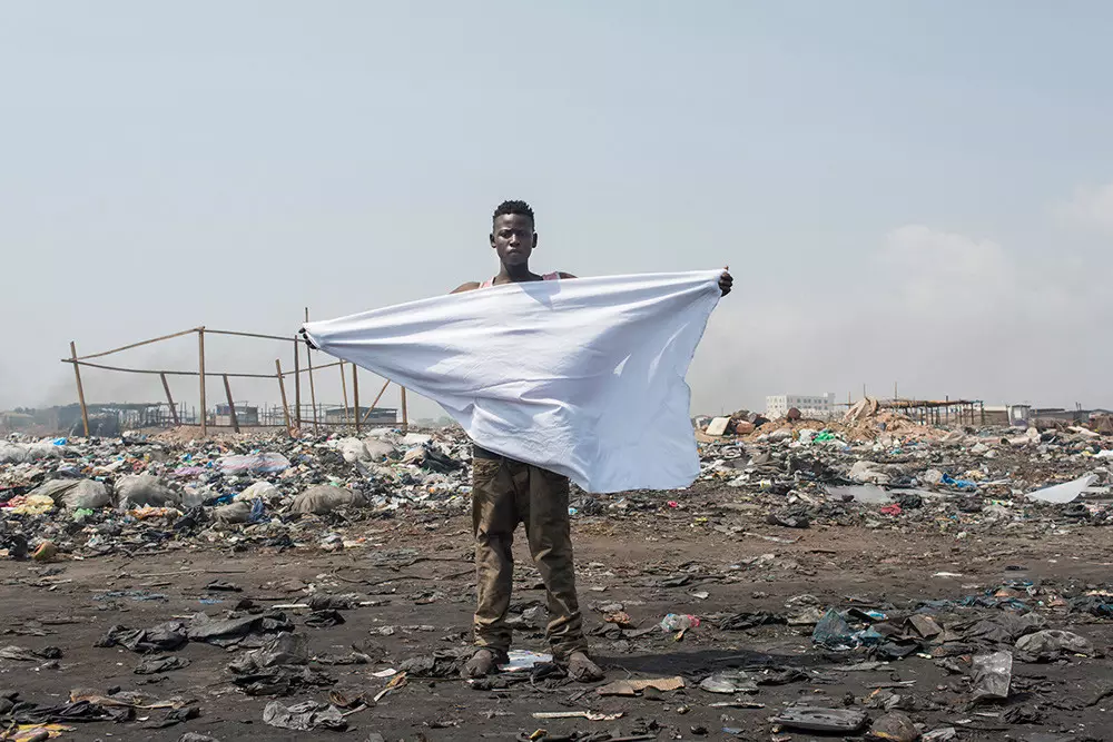 Perdirbimas Agbogbloshie Antoni Perez 023