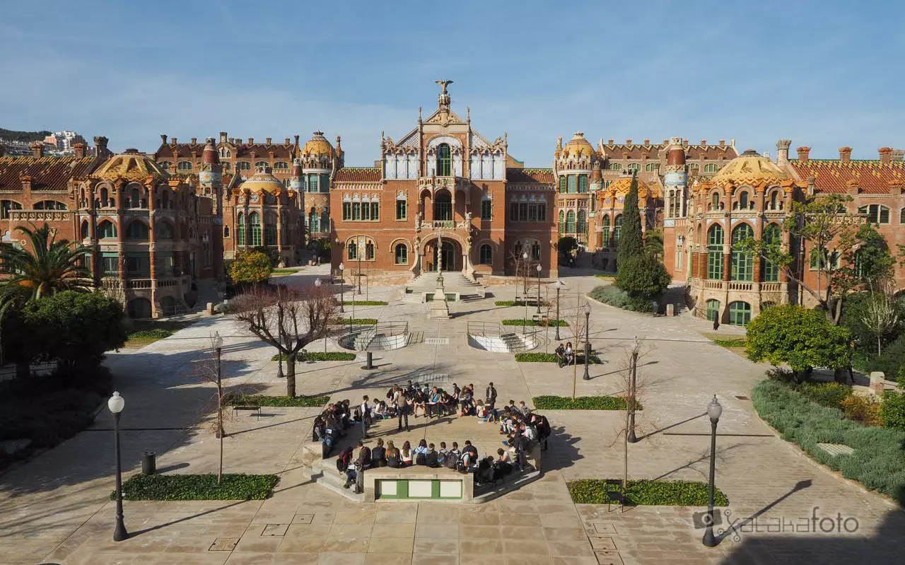 Olympus Perspektive Spielplatz Barcelona