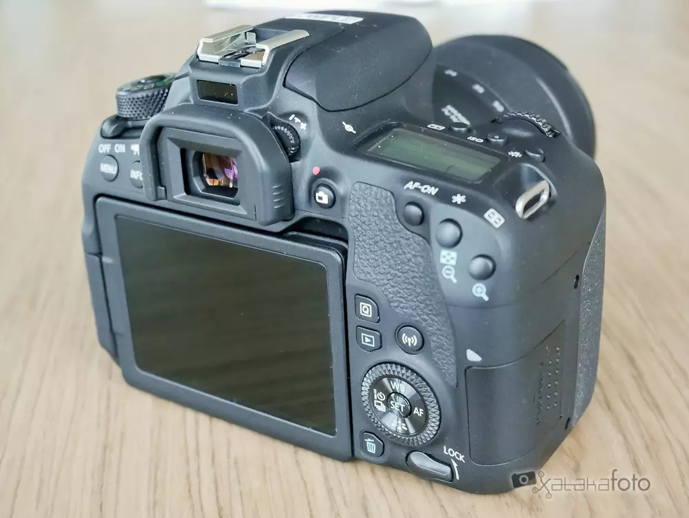 Çfarë ka të re Canon16
