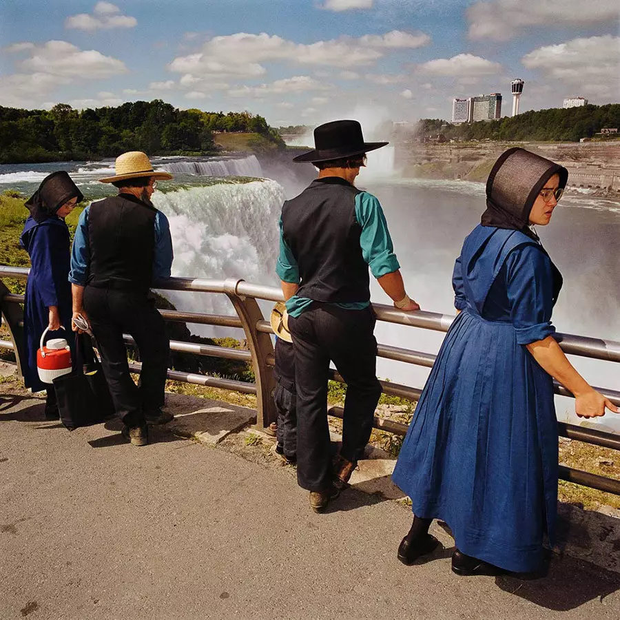 Mennonites Di Menghadap Taman Negeri Niagra Falls Ny