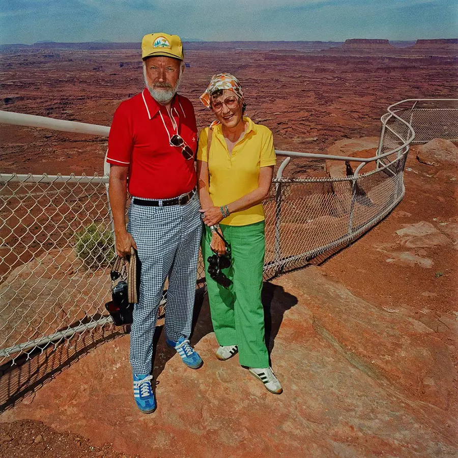Pasangan Di Taman Nasional Canyonlands Ut