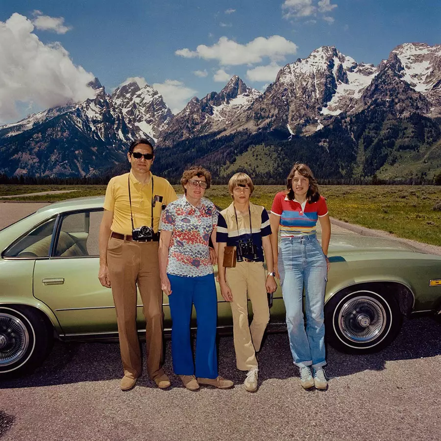 Obitelj u Nacionalnom parku Grand Tetons Wy 1980
