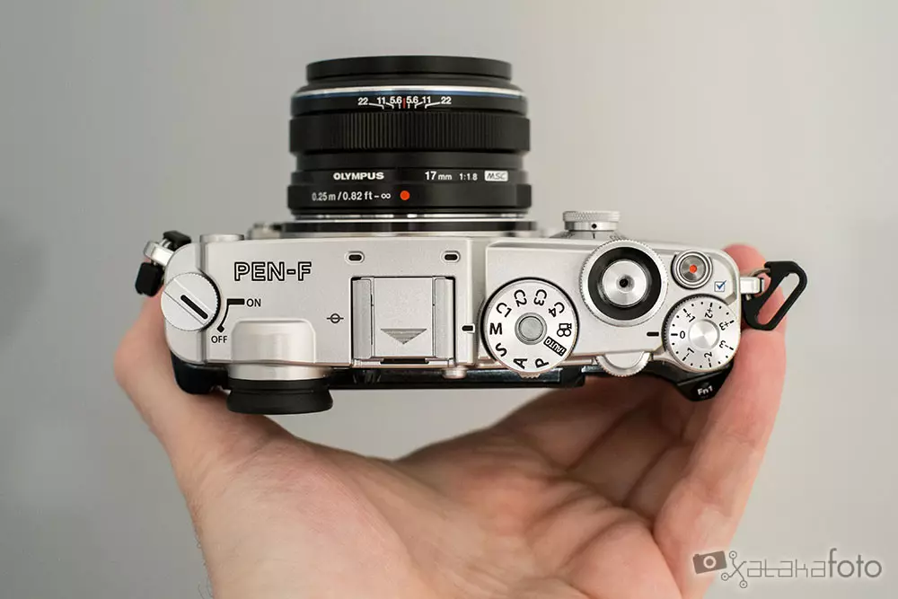 Olympus PEN-F Review. Tinjauan sareng fitur, harga sareng spésifikasi - Xata