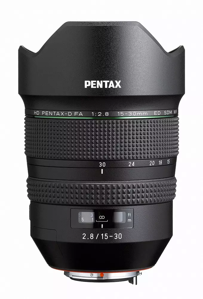 இரண்டு புதிய லென்ஸ்கள் Pentax K-1 இன் வெளியீட்டுடன் வருகிறது: 15-30mm 2.8 மற்றும் 28-105mm 3.5-5.6