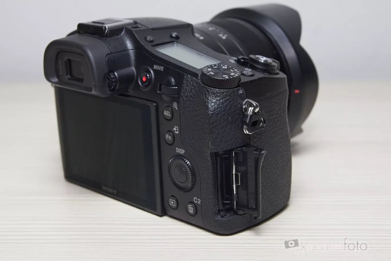 Kamera Kompak Sony Rx10 Ii Xatakafoto 8
