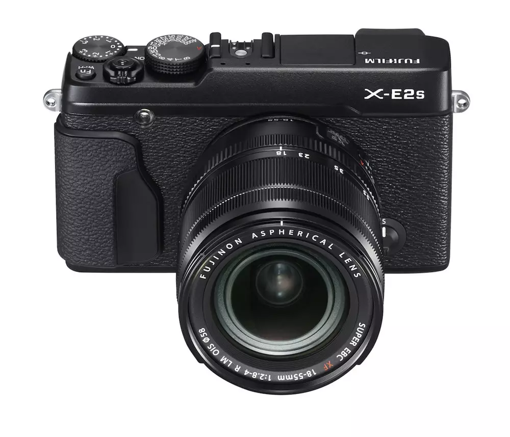 X E2s Black Frontup 18 55 mm