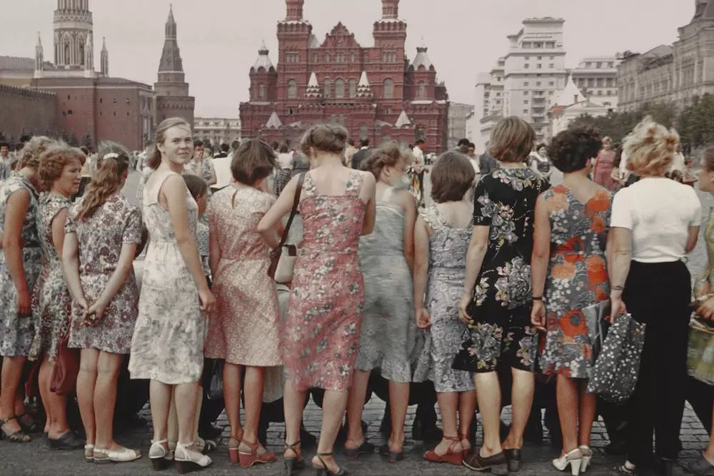 Savelev Redsquare Girls 1981 Moskau