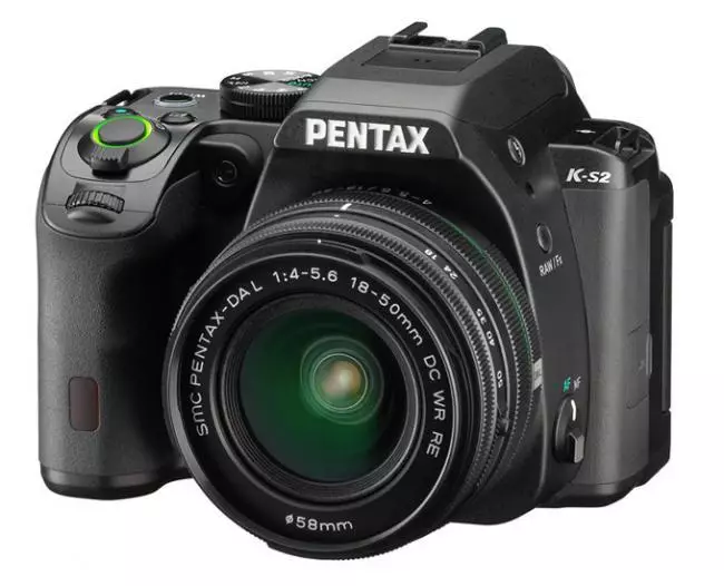 Pentax K-S2၊ HD Pentax-DA 18-50mm F4-5.6 DC WR RE နှင့် AF201FG၊ Ricoh မှ နောက်ဆုံးထွက်နှင့်ပတ်သက်သော အသေးစိတ်အချက်များ