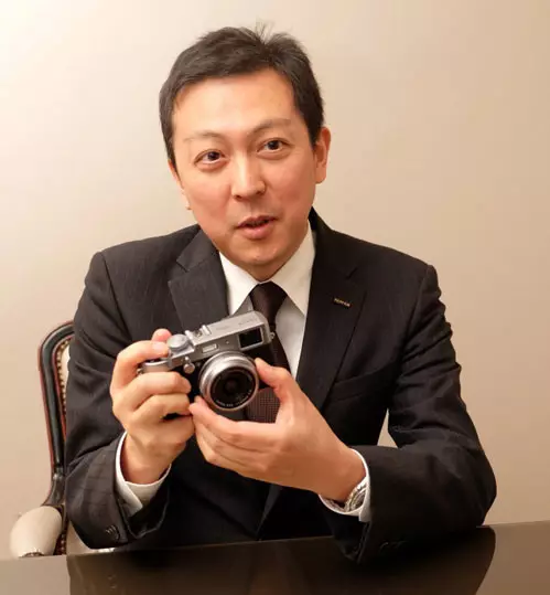 Fujifilm'да алар ачык: киләчәк югары көзгесез камераларга карый