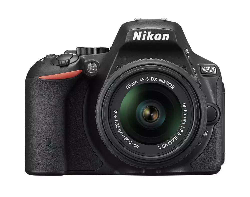 Nikon D5500, 3.2" ਫਲਿੱਪ-ਅੱਪ ਟੱਚ ਸਕਰੀਨ ਨਾਲ ਪਹਿਲੇ DX DSLR ਬਾਰੇ ਸਾਰੇ ਵੇਰਵੇ