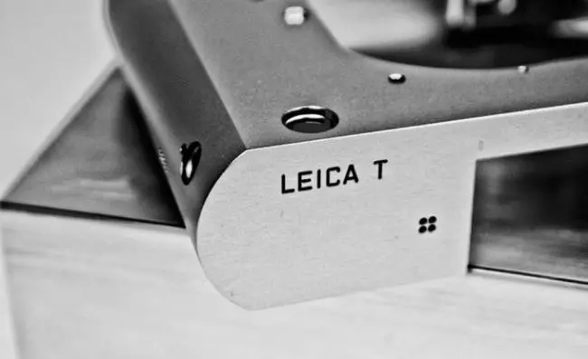 Leica T701 |