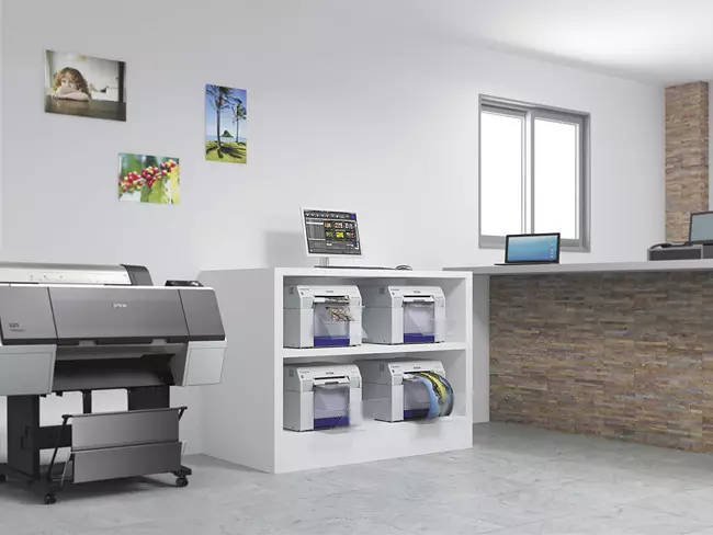 Epson SureLab D700: täze surat öndürýän printer