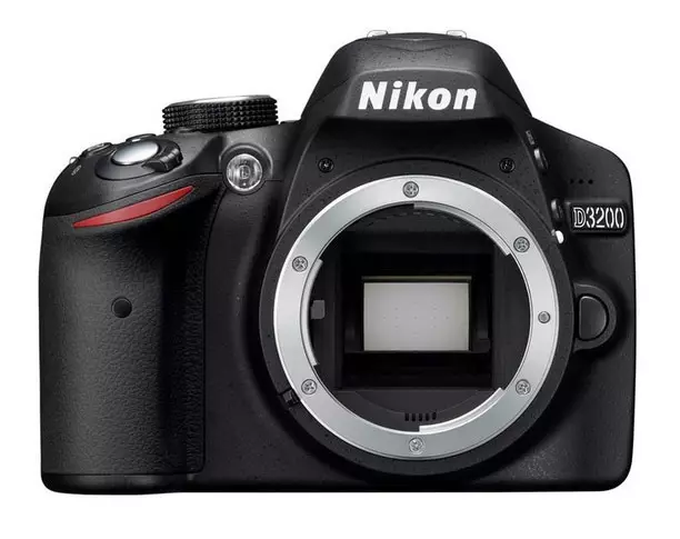 Nikon D3200 von vorne